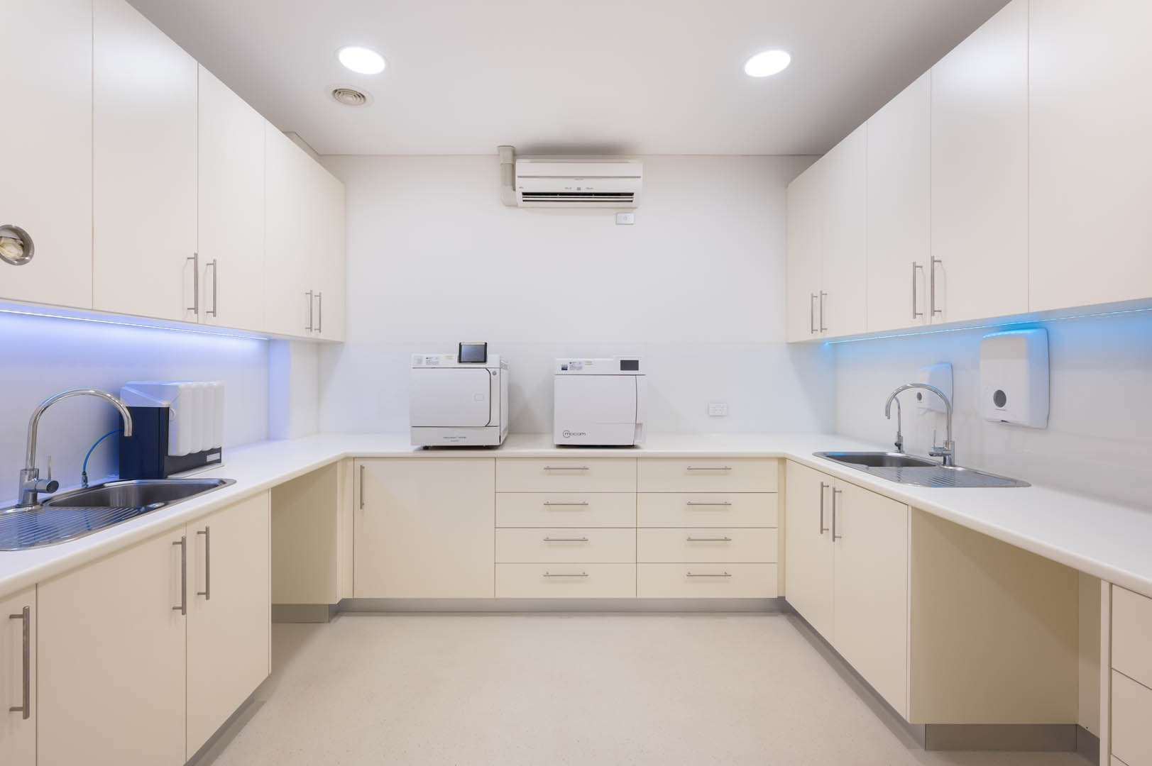 818 Dental - Project 3 :: Medifit Design & Construct - Award Winning ...