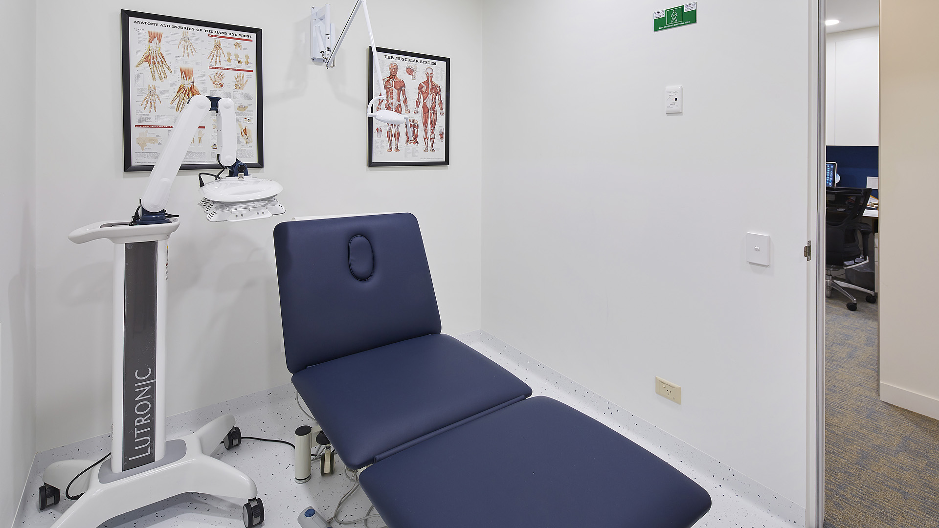 Dr Ian Timms :: Medifit Design & Construct - Award Winning Medical and ...