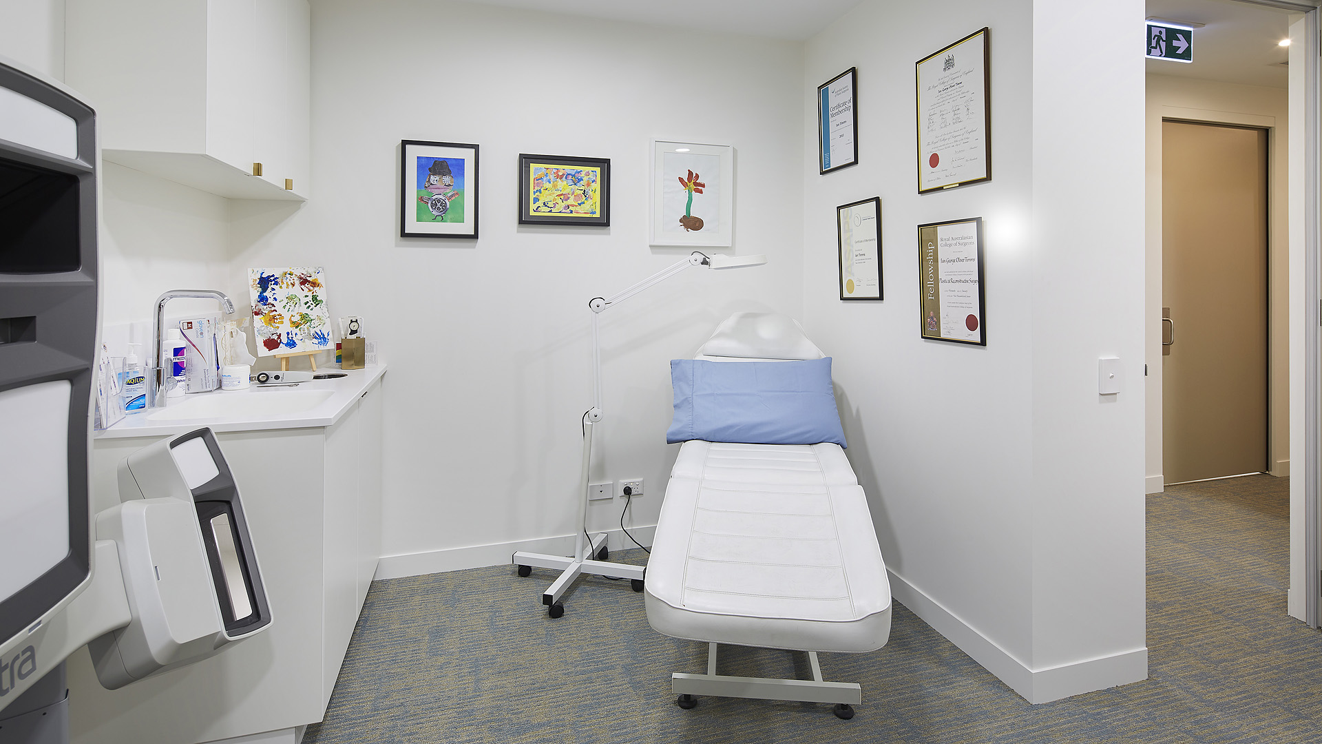 Dr Ian Timms :: Medifit Design & Construct - Award Winning Medical and ...