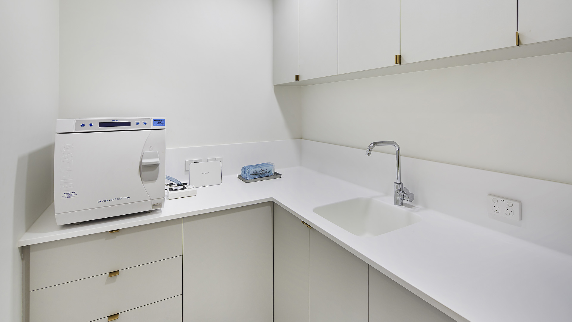 Dr Ian Timms :: Medifit Design & Construct - Award Winning Medical and ...